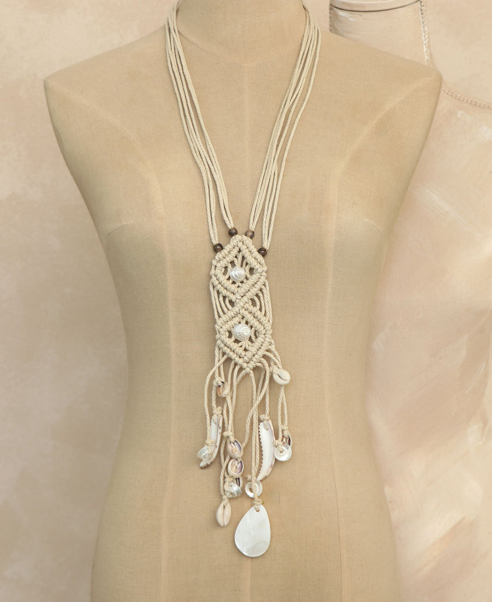 Woven Rope and Shell Necklace – Cultural Elements